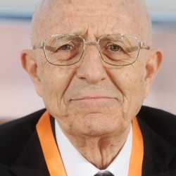 Tutti i meme su Sabino Cassese - Facciabuco.com