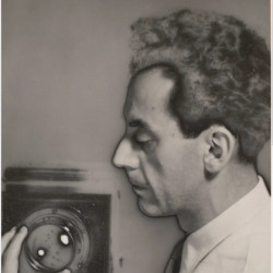 Tutti i meme su Man Ray - Facciabuco.com